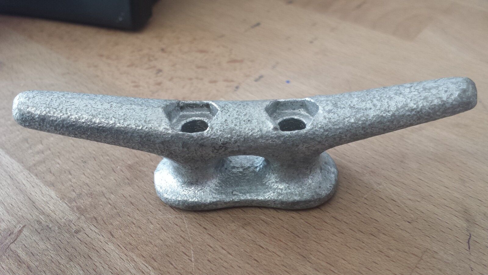 TWO HOLE FLAT GALVANISED CLEAT 6" MALLEABLE MOORING CLEAT - More Than ...